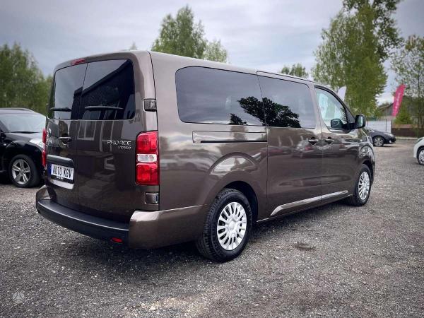 Brown Toyota proace-verso 2018 in Vilnius, with an engine capacity of 2.00 L and mileage of 114 thousand km for 24499 €, photo 6 on AUTOMOTO.COM.LV