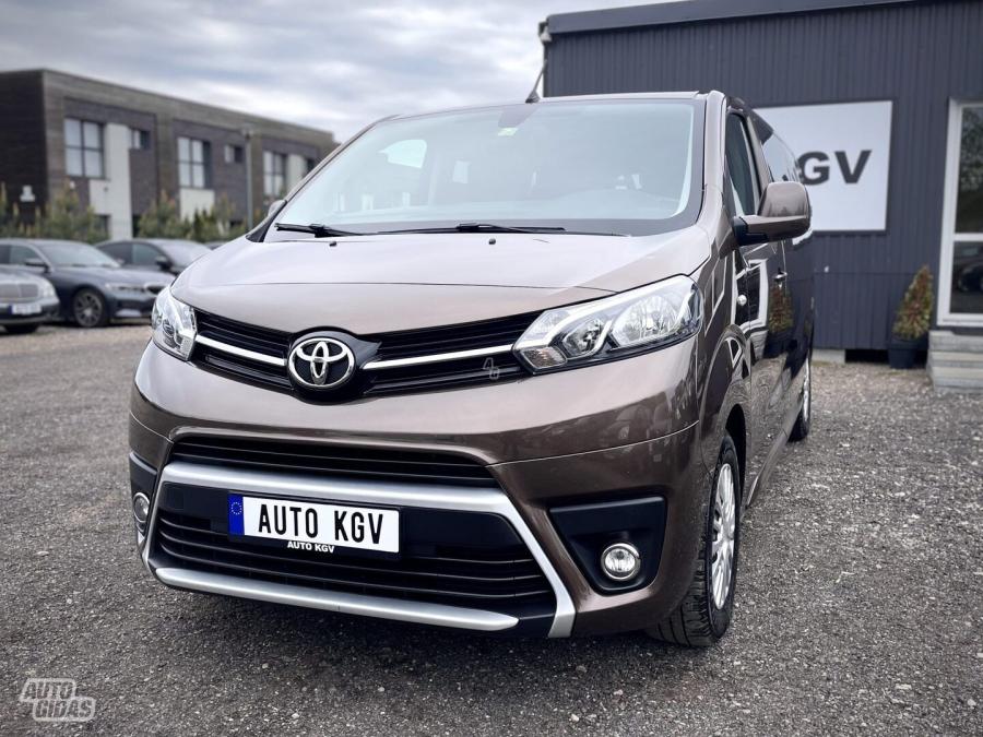 Brūns Toyota proace-verso 2018 Viļņa, ar dzinēja tilpumu 2.00 L un nobraukumu 114 tūkst. km par 19999 €, foto 2 vietnē AUTOMOTO.COM.LV