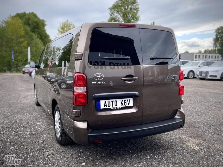 Brūns Toyota proace-verso 2018 Viļņa, ar dzinēja tilpumu 2.00 L un nobraukumu 114 tūkst. km par 19999 €, foto 4 vietnē AUTOMOTO.COM.LV