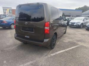Brown Toyota proace-verso 2018 in Siauliai, with an engine capacity of 1.60 L and mileage of 195 thousand km for 13600 €, photo 3 on AUTOMOTO.COM.LV