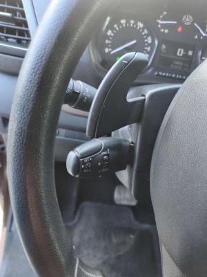 Brown Toyota proace-verso 2018 in Siauliai, with an engine capacity of 1.60 L and mileage of 195 thousand km for 13600 €, photo 11 on AUTOMOTO.COM.LV