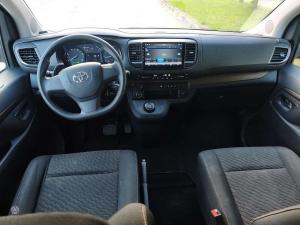 Brown Toyota proace-verso 2018 in Siauliai, with an engine capacity of 1.60 L and mileage of 195 thousand km for 13600 €, photo 18 on AUTOMOTO.COM.LV