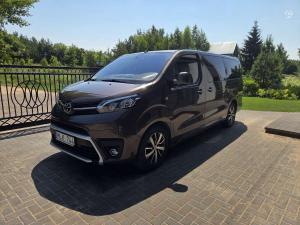 Brūns Toyota proace-verso 2023 Viļņa, ar dzinēja tilpumu 2.00 L un nobraukumu 80 tūkst. km par 31000 €, foto 3 vietnē AUTOMOTO.COM.LV