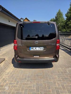 Brūns Toyota proace-verso 2023 Viļņa, ar dzinēja tilpumu 2.00 L un nobraukumu 80 tūkst. km par 31000 €, foto 7 vietnē AUTOMOTO.COM.LV