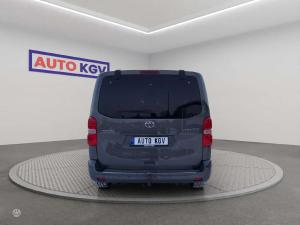 Pelēks Toyota proace-verso 2019 Kauņa, ar dzinēja tilpumu 2.00 L un nobraukumu 93 tūkst. km par 19999 €, foto 4 vietnē AUTOMOTO.COM.LV