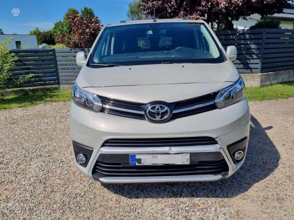 Grey Toyota proace-verso 2021 in Alytus, with an engine capacity of 1.50 L and mileage of 109 thousand km for 12900 €, photo 2 on AUTOMOTO.COM.LV