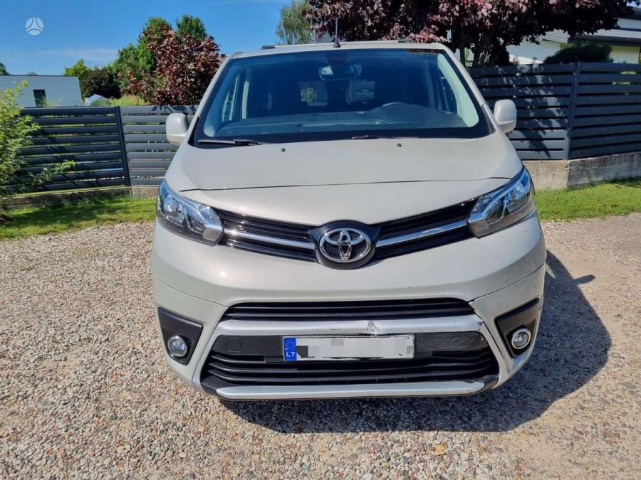 Grey Toyota proace-verso 2021 in Alytus, with an engine capacity of 1.50 L and mileage of 109 thousand km for 12900 €, photo 3 on AUTOMOTO.COM.LV