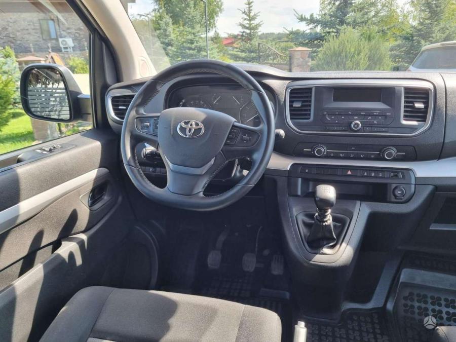 Grey Toyota proace-verso 2021 in Alytus, with an engine capacity of 1.50 L and mileage of 109 thousand km for 12900 €, photo 9 on AUTOMOTO.COM.LV