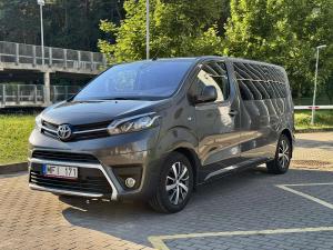 Grey Toyota proace-verso 2022 in Vilnius, with an engine capacity of 2.00 L and mileage of 122 thousand km for 27900 €, photo  on AUTOMOTO.COM.LV
