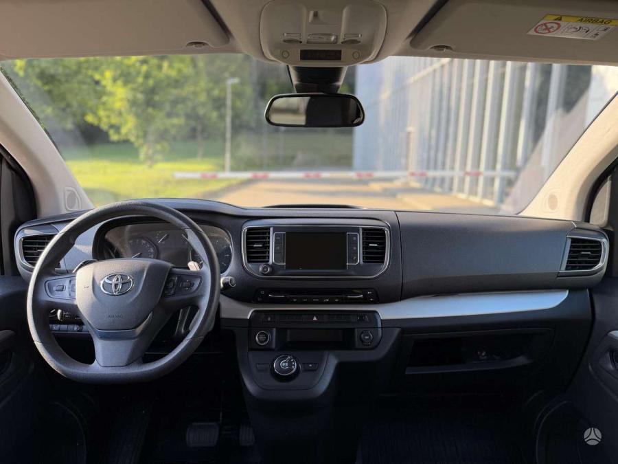 Grey Toyota proace-verso 2022 in Vilnius, with an engine capacity of 2.00 L and mileage of 122 thousand km for 27900 €, photo 13 on AUTOMOTO.COM.LV
