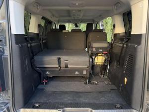 Grey Toyota proace-verso 2022 in Vilnius, with an engine capacity of 2.00 L and mileage of 122 thousand km for 27900 €, photo 28 on AUTOMOTO.COM.LV