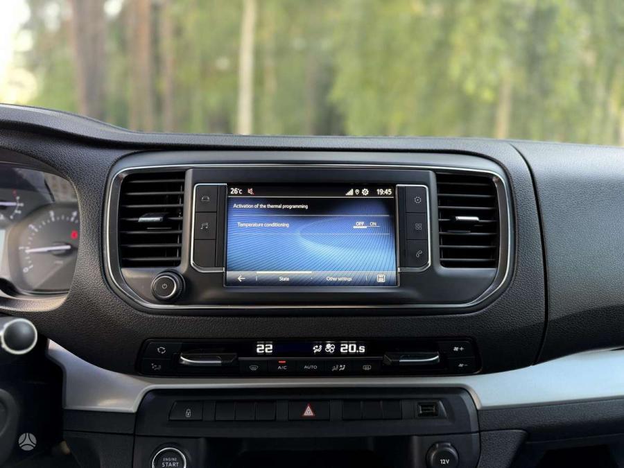 Grey Toyota proace-verso 2022 in Vilnius, with an engine capacity of 2.00 L and mileage of 122 thousand km for 27900 €, photo 32 on AUTOMOTO.COM.LV