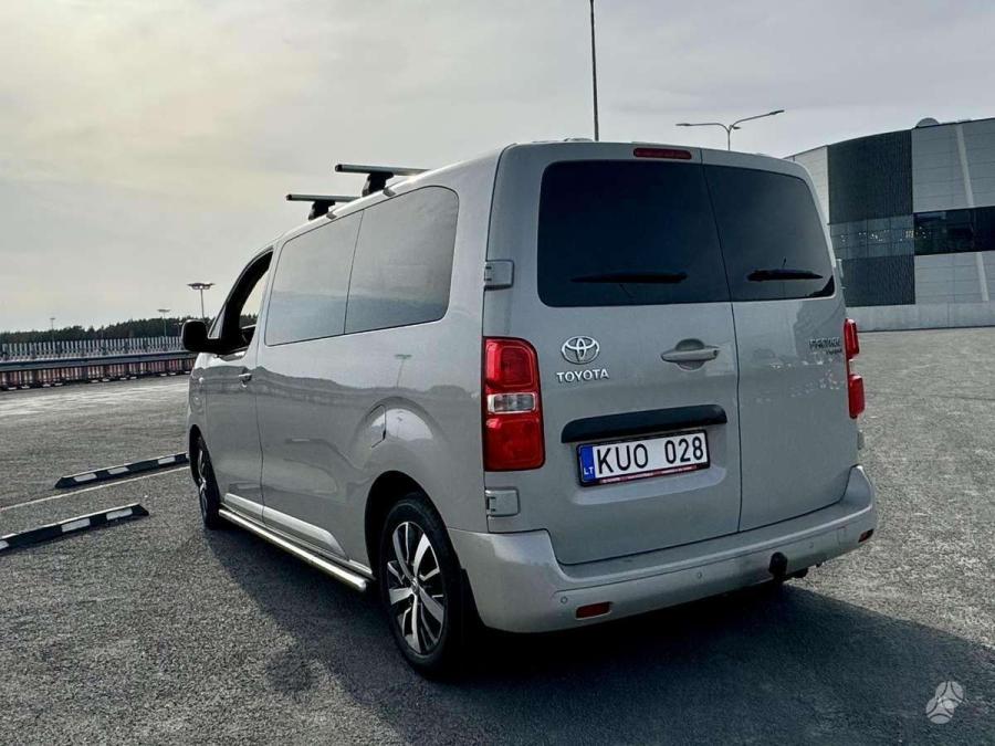 Grey Toyota proace-verso 2019 in Vilnius, with an engine capacity of 2.00 L and mileage of 166 thousand km for 22000 €, photo 8 on AUTOMOTO.COM.LV