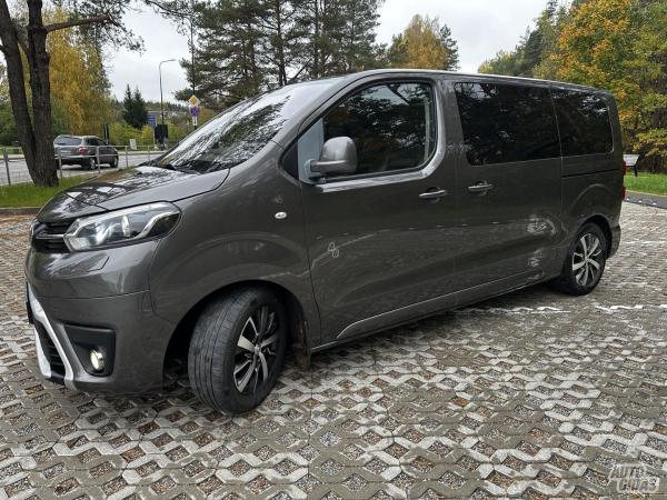 Grey Toyota proace-verso 2019 in Vilnius, with an engine capacity of 2.00 L and mileage of 260 thousand km for 20600 €, photo 6 on AUTOMOTO.COM.LV