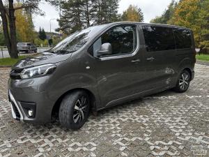 Grey Toyota proace-verso 2019 in Vilnius, with an engine capacity of 2.00 L and mileage of 260 thousand km for 20600 €, photo 6 on AUTOMOTO.COM.LV