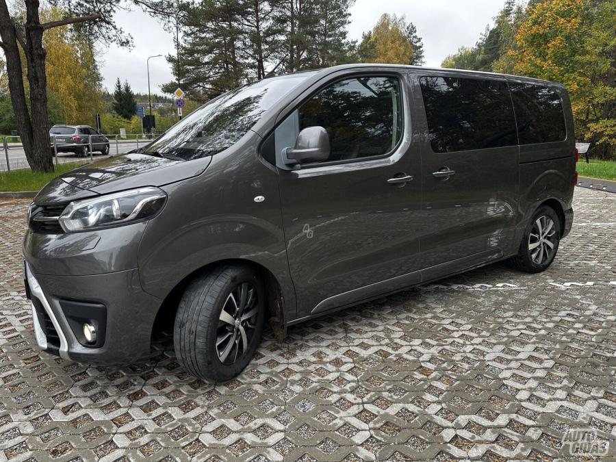 Grey Toyota proace-verso 2019 in Vilnius, with an engine capacity of 2.00 L and mileage of 260 thousand km for 20600 €, photo 6 on AUTOMOTO.COM.LV