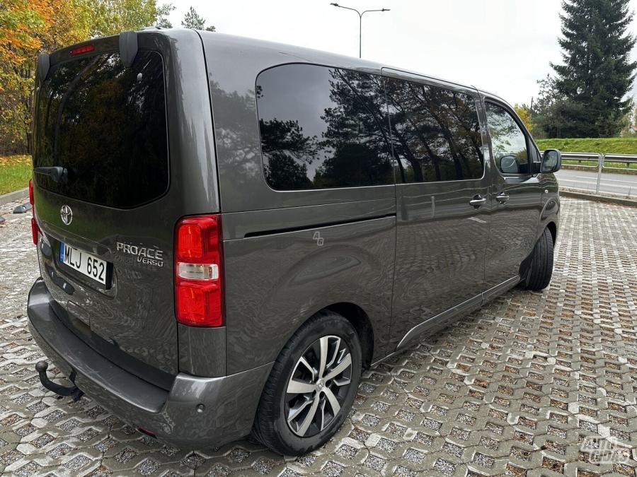 Grey Toyota proace-verso 2019 in Vilnius, with an engine capacity of 2.00 L and mileage of 260 thousand km for 20600 €, photo 7 on AUTOMOTO.COM.LV