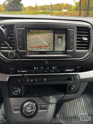 Grey Toyota proace-verso 2019 in Vilnius, with an engine capacity of 2.00 L and mileage of 260 thousand km for 20600 €, photo 15 on AUTOMOTO.COM.LV