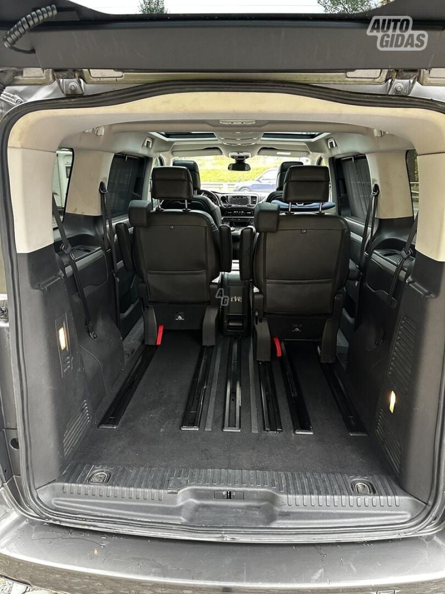 Grey Toyota proace-verso 2019 in Vilnius, with an engine capacity of 2.00 L and mileage of 260 thousand km for 20600 €, photo 20 on AUTOMOTO.COM.LV