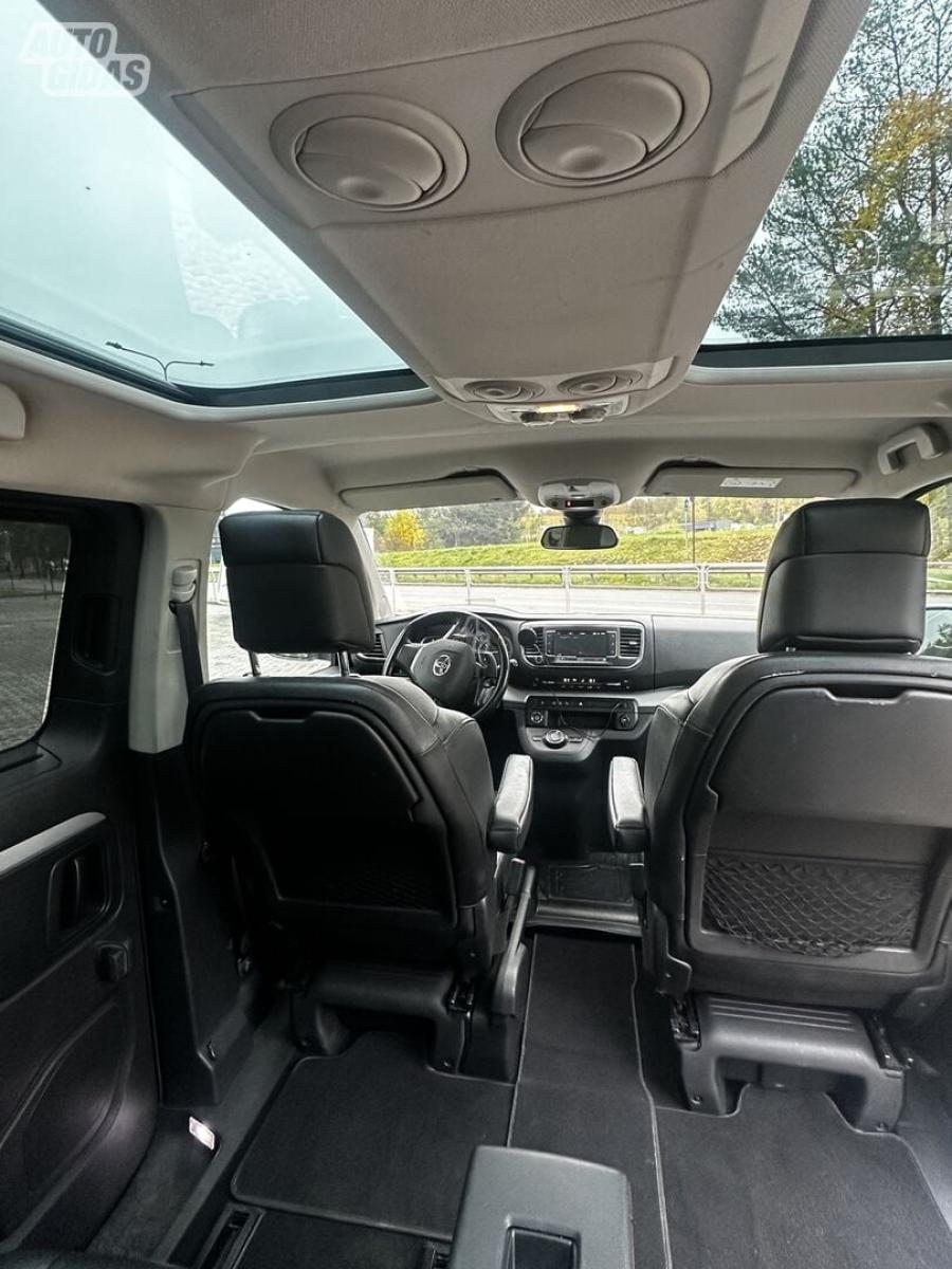Grey Toyota proace-verso 2019 in Vilnius, with an engine capacity of 2.00 L and mileage of 260 thousand km for 20600 €, photo 25 on AUTOMOTO.COM.LV