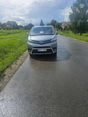 Pelēks Toyota proace-verso 2021 Šauļi, ar dzinēja tilpumu 2.00 L un nobraukumu 144 tūkst. km par 20000 €, foto  vietnē AUTOMOTO.COM.LV