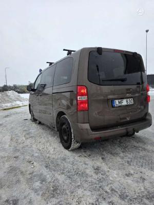 Toyota proace-verso 2019 in Kaunas, with an engine capacity of 2.00 L and mileage of 290 thousand km for 14000 €, photo 6 on AUTOMOTO.COM.LV