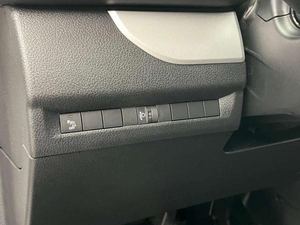 Белый Тойота Proace Verso 2017 в Паневежис, объемом двигателя 2.00 л и пробегом 128 тыс. км за 19990 €, фото 10 на AUTOMOTO.COM.LV