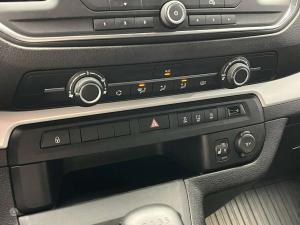 Белый Тойота Proace Verso 2017 в Паневежис, объемом двигателя 2.00 л и пробегом 128 тыс. км за 19990 €, фото 27 на AUTOMOTO.COM.LV