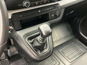 Белый Тойота Proace Verso 2017 в Паневежис, объемом двигателя 2.00 л и пробегом 128 тыс. км за 19990 €, фото 28 на AUTOMOTO.COM.LV