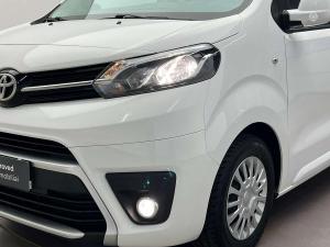 Белый Тойота Proace Verso 2017 в Паневежис, объемом двигателя 2.00 л и пробегом 128 тыс. км за 19990 €, фото 30 на AUTOMOTO.COM.LV
