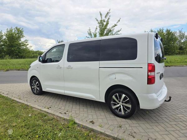 Balts Toyota proace-verso 2019 Panevēža, ar dzinēja tilpumu 2.00 L un nobraukumu 139 tūkst. km par 19360 €, foto 4 vietnē AUTOMOTO.COM.LV