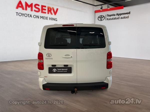 White Toyota Proace 2022 in Parnu, with an engine capacity of 2.00 L and mileage of 146 thousand km for 27490 €, photo 4 on AUTOMOTO.COM.LV