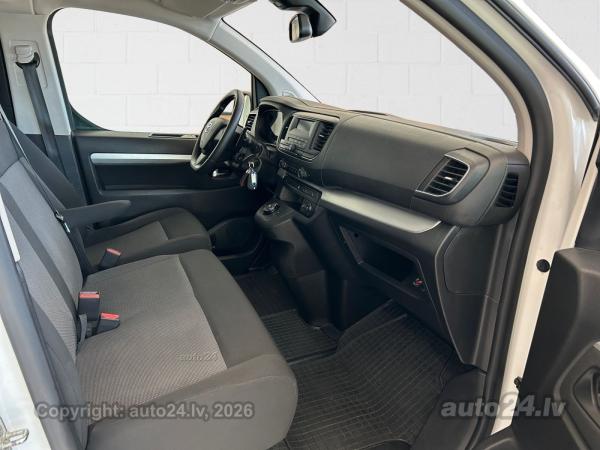 White Toyota Proace 2022 in Parnu, with an engine capacity of 2.00 L and mileage of 146 thousand km for 27490 €, photo 6 on AUTOMOTO.COM.LV