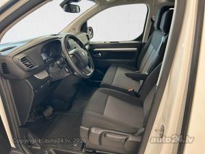 White Toyota Proace 2022 in Parnu, with an engine capacity of 2.00 L and mileage of 146 thousand km for 27490 €, photo 12 on AUTOMOTO.COM.LV