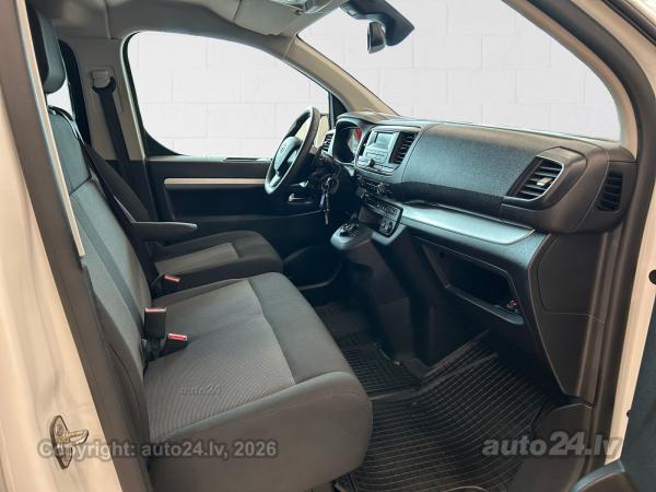 White Toyota Proace 2022 in Parnu, with an engine capacity of 2.00 L and mileage of 82 thousand km for 28290 €, photo 6 on AUTOMOTO.COM.LV