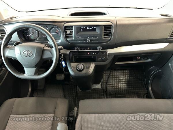 White Toyota Proace 2022 in Parnu, with an engine capacity of 2.00 L and mileage of 82 thousand km for 28290 €, photo 8 on AUTOMOTO.COM.LV