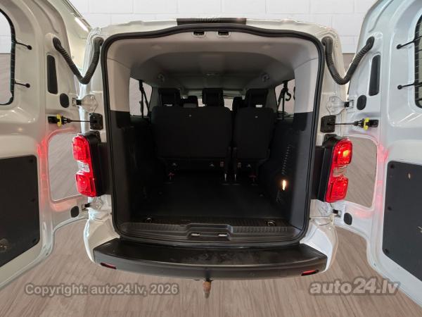 White Toyota Proace 2022 in Parnu, with an engine capacity of 2.00 L and mileage of 82 thousand km for 28290 €, photo 10 on AUTOMOTO.COM.LV