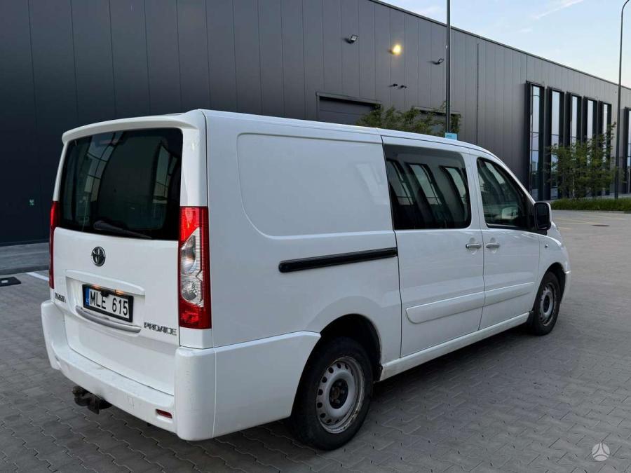 Balts Toyota Proace 2015 Viļņa, ar dzinēja tilpumu 2.00 L un nobraukumu 237 tūkst. km par 4400 €, foto 7 vietnē AUTOMOTO.COM.LV