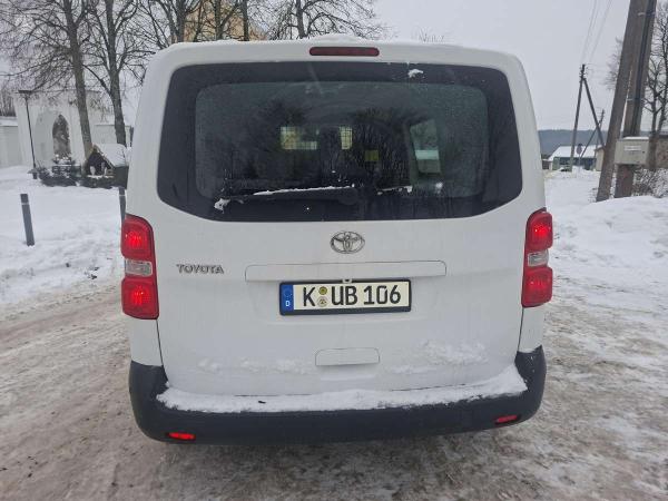 Balts Toyota Proace 2017 Raseiniai, ar dzinēja tilpumu 1.60 L un nobraukumu 239 tūkst. km par 8150 €, foto 3 vietnē AUTOMOTO.COM.LV
