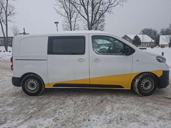 Balts Toyota Proace 2017 Raseiniai, ar dzinēja tilpumu 1.60 L un nobraukumu 239 tūkst. km par 8150 €, foto 5 vietnē AUTOMOTO.COM.LV