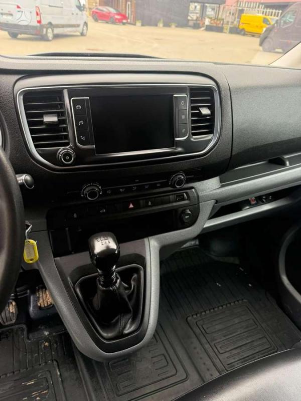 Balts Toyota Proace 2017 Kauņa, ar dzinēja tilpumu 1.60 L un nobraukumu 228 tūkst. km par 5450 €, foto 6 vietnē AUTOMOTO.COM.LV