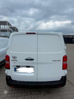 White Toyota Proace 2017 in Kaunas, with an engine capacity of 1.60 L and mileage of 228 thousand km for 5450 €, photo 11 on AUTOMOTO.COM.LV