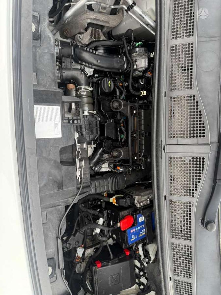 White Toyota Proace 2017 in Kaunas, with an engine capacity of 1.60 L and mileage of 228 thousand km for 5450 €, photo 17 on AUTOMOTO.COM.LV