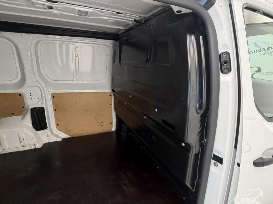 White Toyota Proace 2018 in Vilnius, with an engine capacity of 1.56 L and mileage of 160 thousand km for 8600 €, photo 11 on AUTOMOTO.COM.LV