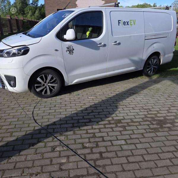 Balts Toyota Proace 2018 Viļņa, ar dzinēja tilpumu 2.00 L un nobraukumu 296 tūkst. km par 7000 €, foto 10 vietnē AUTOMOTO.COM.LV