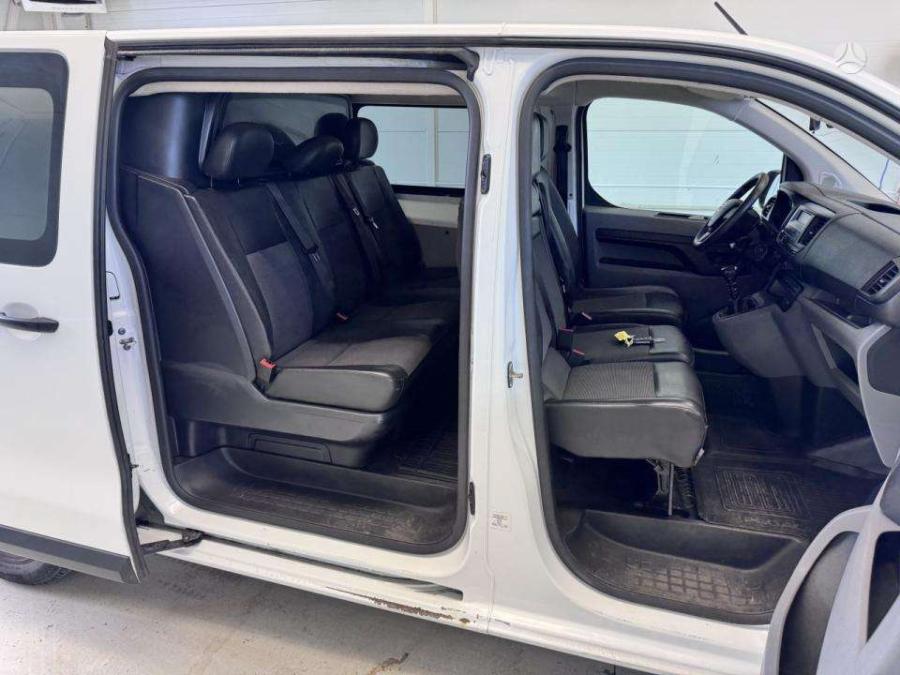 Balts Toyota Proace 2019 Radviliškis, ar dzinēja tilpumu 2.00 L un nobraukumu 243 tūkst. km par 11192 €, foto 18 vietnē AUTOMOTO.COM.LV