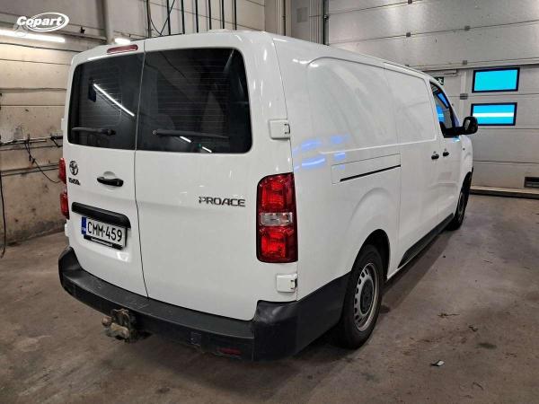 White Toyota Proace 2019 in Utena, with an engine capacity of 2.00 L and mileage of 100 thousand km for 8591 €, photo 5 on AUTOMOTO.COM.LV