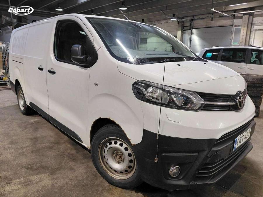 White Toyota Proace 2019 in Utena, with an engine capacity of 2.00 L and mileage of 100 thousand km for 8591 €, photo 7 on AUTOMOTO.COM.LV
