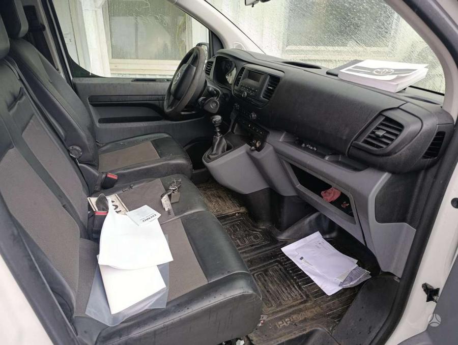 White Toyota Proace 2019 in Utena, with an engine capacity of 2.00 L and mileage of 100 thousand km for 8591 €, photo 9 on AUTOMOTO.COM.LV