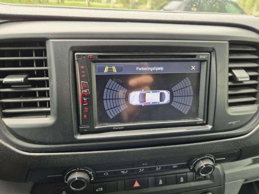 Balts Toyota Proace 2019 Tauragė, ar dzinēja tilpumu 2.00 L un nobraukumu 295 tūkst. km par 8500 €, foto 14 vietnē AUTOMOTO.COM.LV